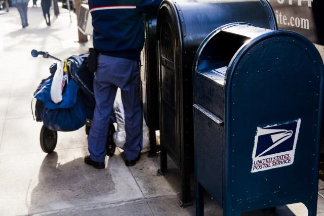 Police Urge You to Never Place This Type of Mail in Your Mailbox ...